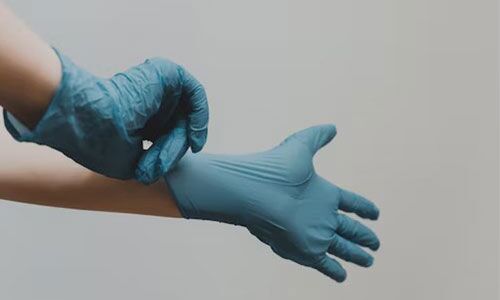 Surgical Gloves: What Is It And Its Types | MedicalKemei
